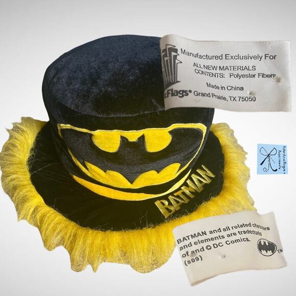 DC Comics | Accessories | Dc Comics Six Flags Batman 209 Fluffy Furry ...